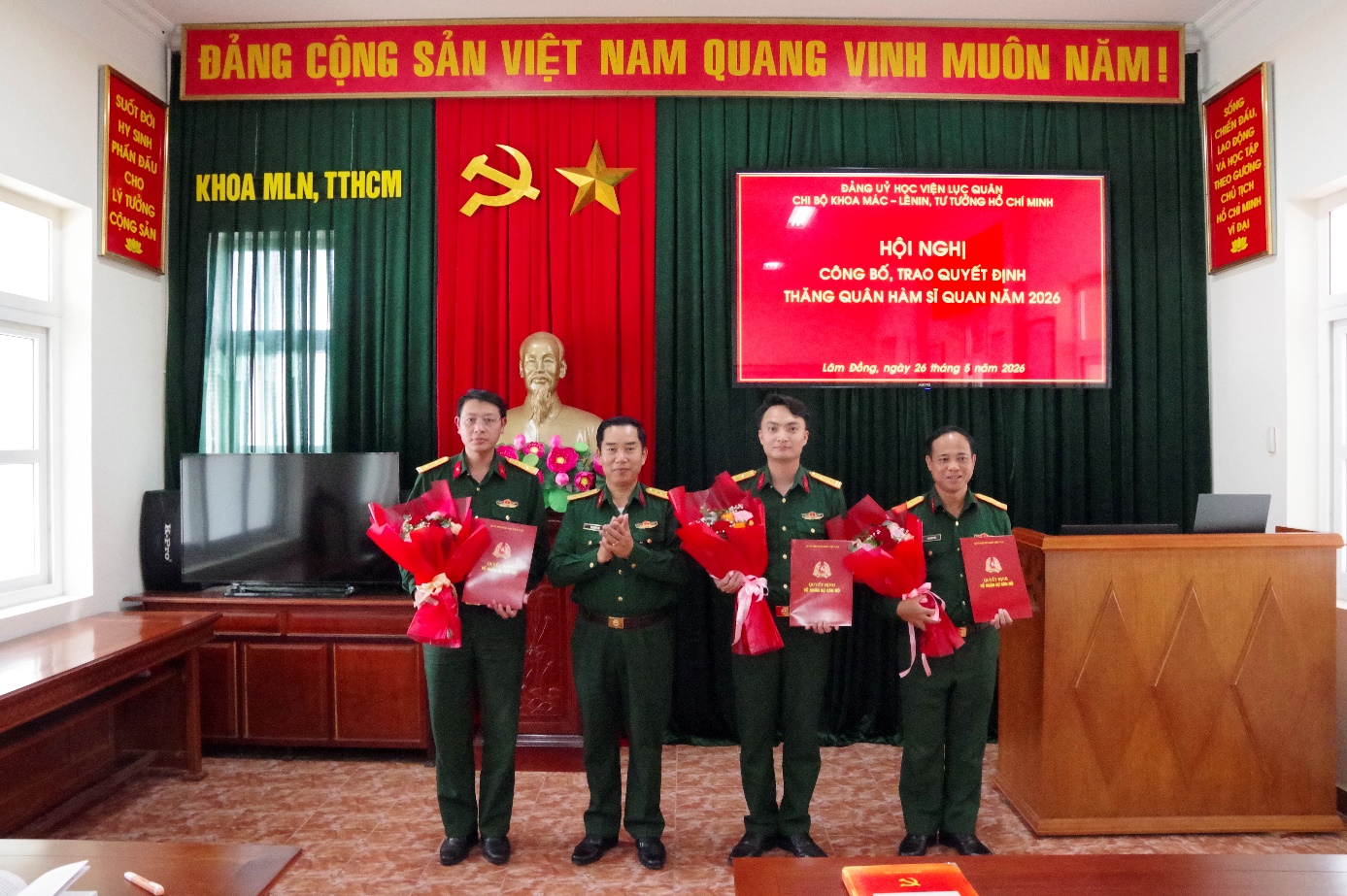 Khoa Mác – Lênin, tư tưởng Hồ Chí Minh tổ chức hội nghị công bố, trao ...